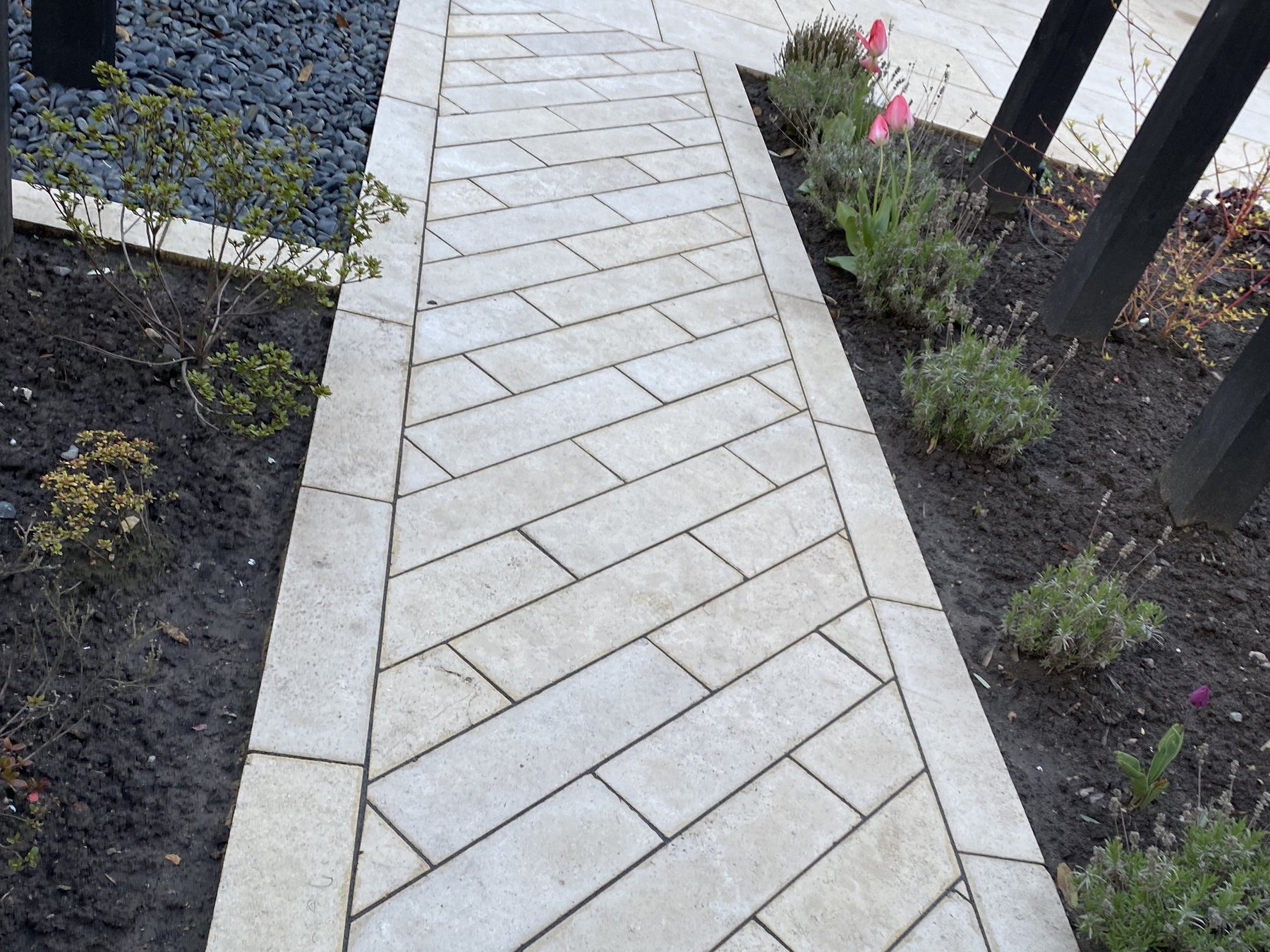 Edging Setts/Planks | Granite, Porcelain & More