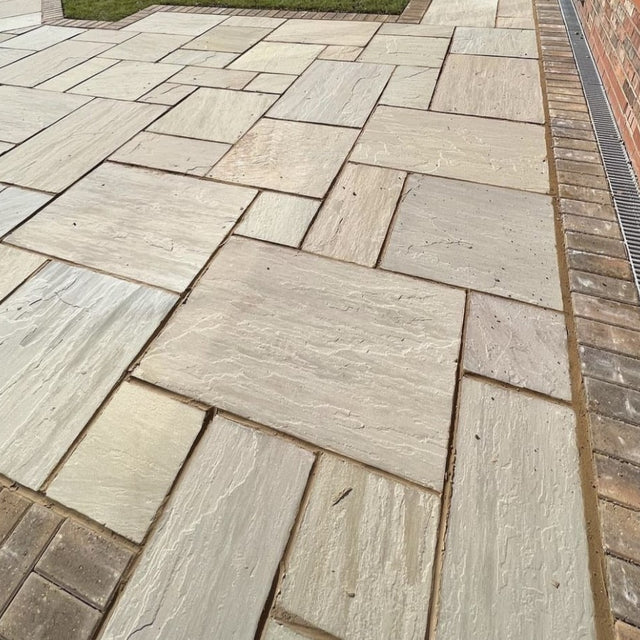 Natural Stone Paving | Nationwide Delivery Options